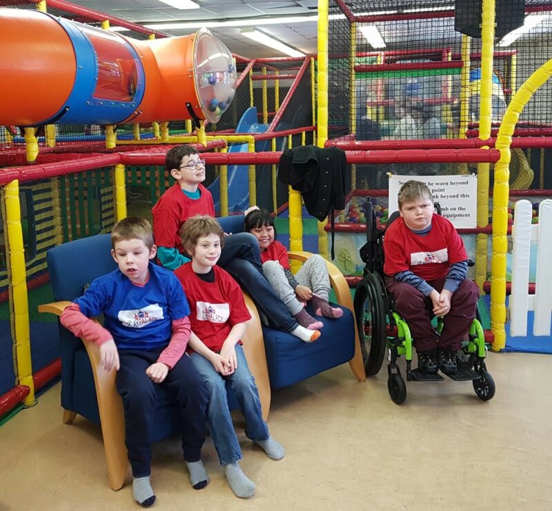 THE PLAY PALACE - 童韵游乐